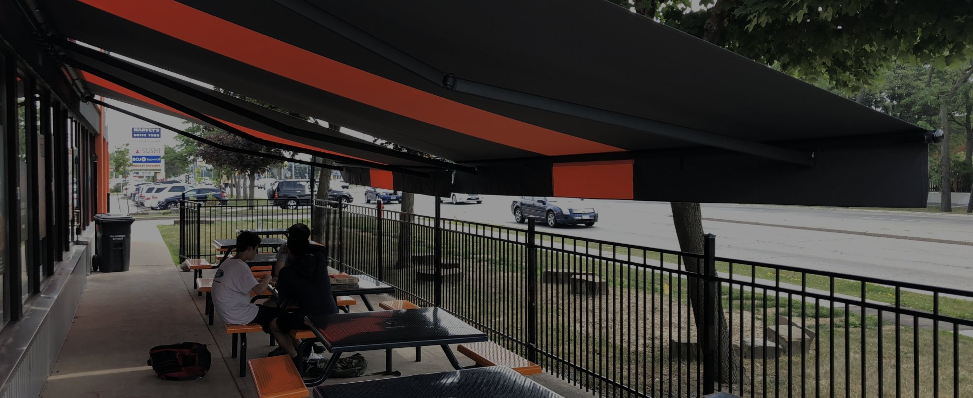 Retractable Awnings - Sunguard Awnings